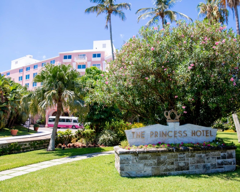 The Ultimate Hamilton Princess Hotel Bermuda Review - Style Charade