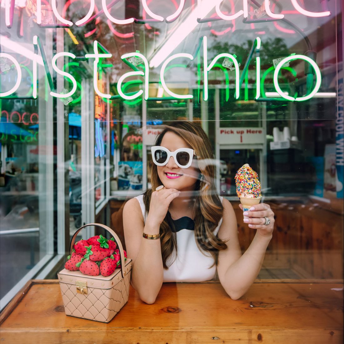 Jennifer Lake | Chicago Fashion Blogger | Travel | Home Design