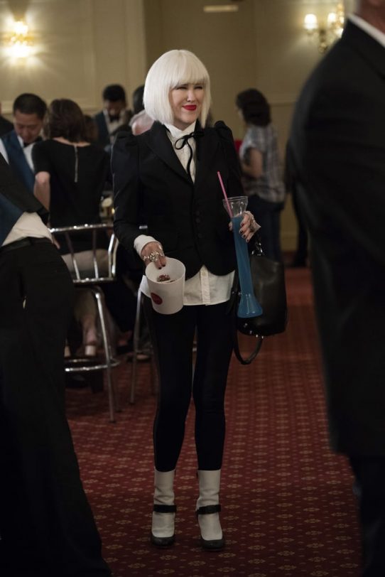 Moira Rose Outfits Fashion Style Schitt's Creek - Style Charade
